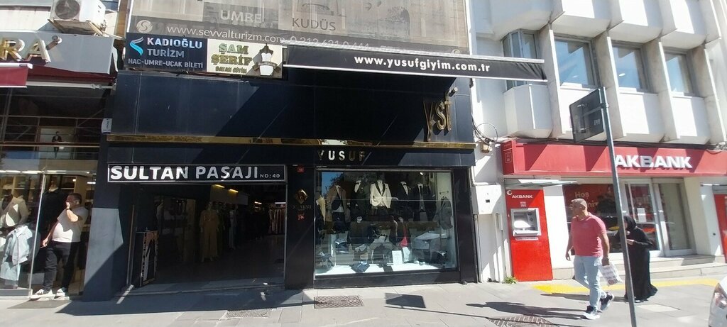 Giyim mağazası Yusuf Giyim, İstanbul, foto