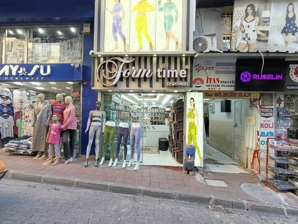 i̇ç giyim ve mayo mağazası Form Time Korse, İstanbul, foto