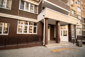 FunnyPolly (ulitsa im. Murata Akhedzhaka No:12к4), otel  Krasnodar'dan