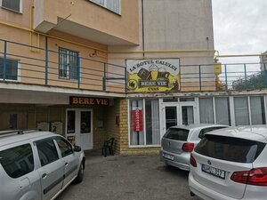 La Botul Calului (strada Alexandru cel Bun No:5A), bira dükkanı  Ialoveni'den