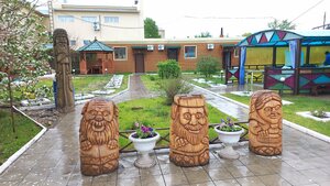 У Ерёмина (ulitsa Volodarskogo No:119), otel  Slavgorod'dan