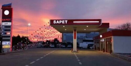 Benzin istasyonu Sapet Oil Company, Saatlı, foto