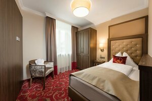Hotel Norica - Thermenhotels Gastein (Kaiser-Franz-Platz No:3, Bad Hofgastein), otel  Bad Hofgastein'dan