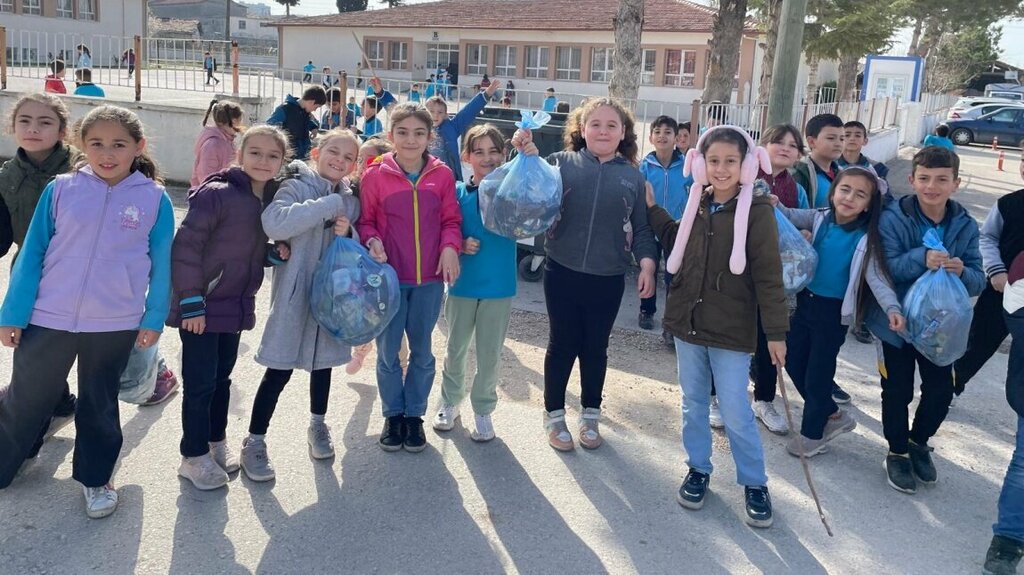 i̇lkokul Murat Deniz İlkokulu, Suluova, foto