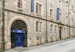 A&o Edinburgh City - Hostel (Scotland, Edinburgh, Cowgate), otel  Edinburgh'tan