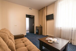 Avitel (Lenina Street No:83, Novosibirsk), otel  Novosibirsk'ten