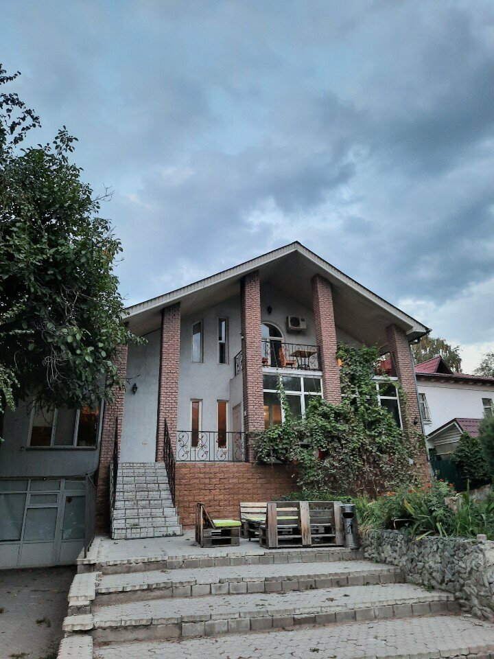 Pansiyonlar, hosteller Wanderlust hostel Riverside, Almatı, foto