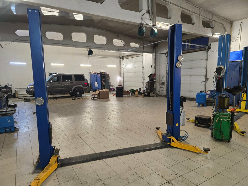 Otomobil servisi Авто Сервис, Kovdor, foto