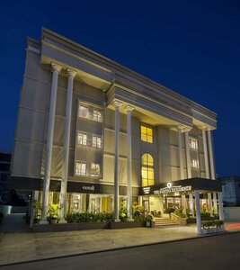 The Baroda Residency (Friends Co-op Society No:14), otel  Vadodara'dan