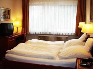 Hotel-Restaurant Reher Hof (Alter Reher Weg No:13, Hagen, Hohenlimburg), otel  Kuzey Ren‑Vestfalya'dan