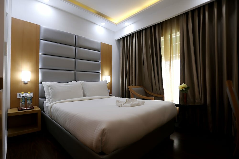 Otel Hotel Gms Grand, Dehradun, foto