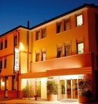 Hotel Europa (Venice, Vicenza, Viale Stazione 5/A), otel  İtalya'dan