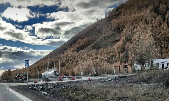 Benzin istasyonu Магаданнефто, АЗС № 38, Susuman, foto