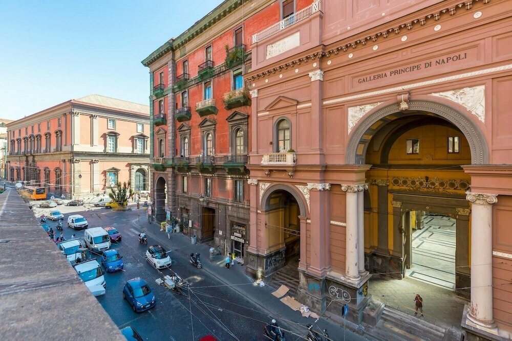 Kısa süreli konaklama Design Duplex at National Museum, Napoli, foto