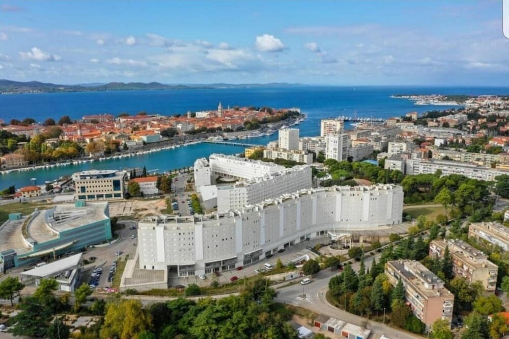 Otel Sky & Sun Luxury Rooms, Zadar, foto