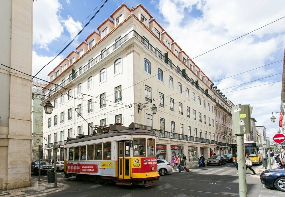 Otel Altido Elegant 3br Apt w/terrace in Baixa, Lizbon, foto