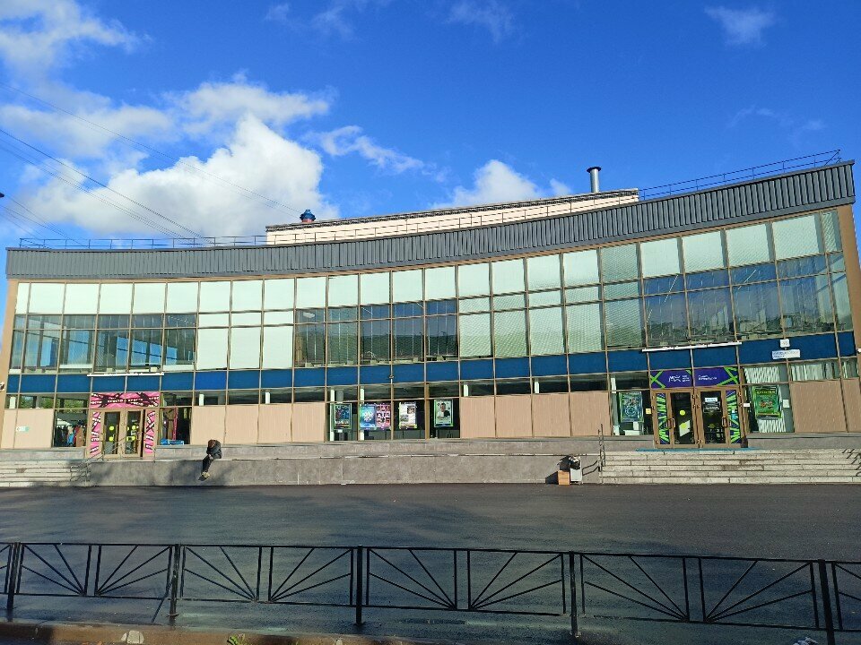 Hayırsever konteyner Пункт приема одежды, прочего вторсырья, Saint‑Petersburg, foto