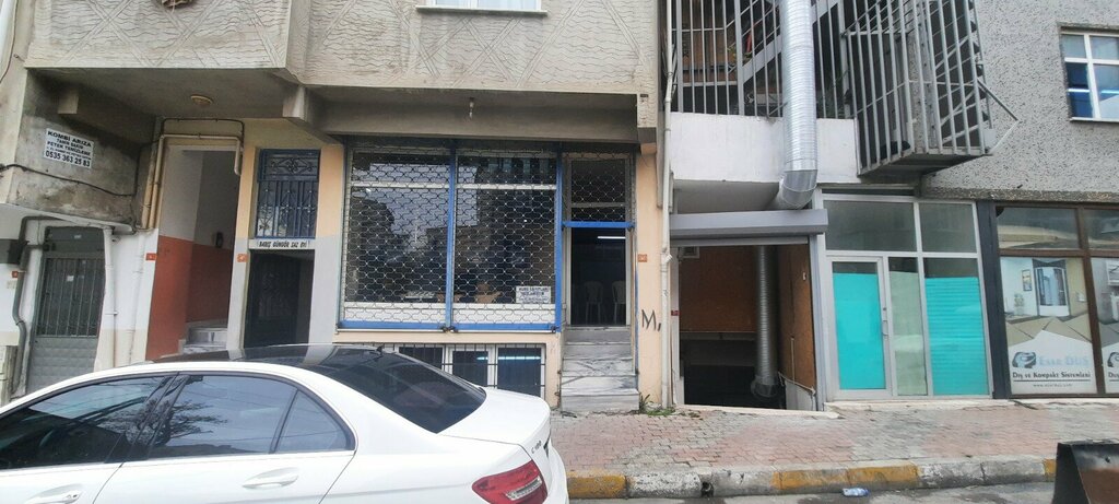Enstrüman mağazaları Barış Güngör Saz Evi, İstanbul, foto