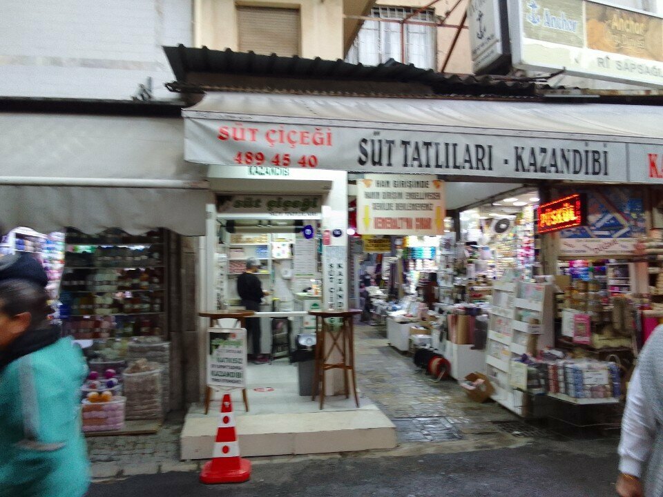 Pasta, şekerleme ve tatlı Süt Çiçeği, İzmir, foto