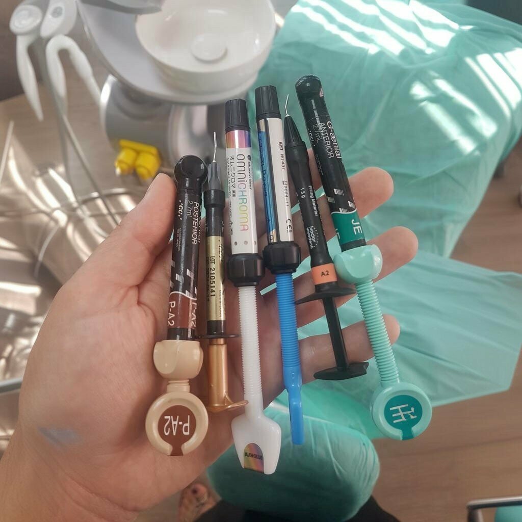 Özel ağız ve diş sağlığı klinikleri ve muayenehaneleri Diş Hekimi Anıl Gizem Aslan, Mersin, foto