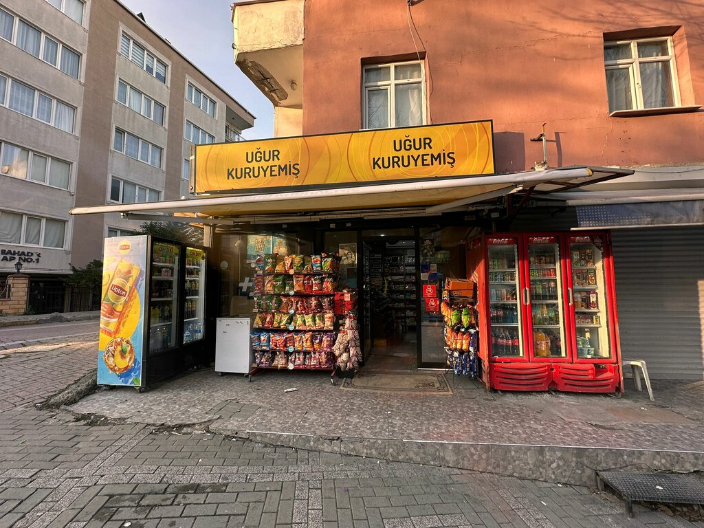 Alkollü içecekler Uğur Kuruyemiş, İstanbul, foto