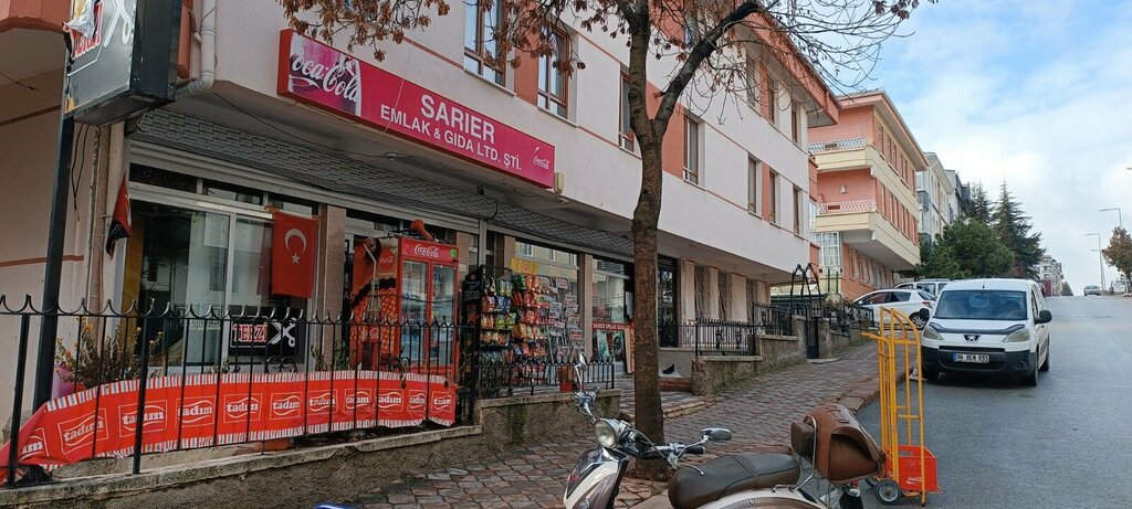 Süpermarket Sarıer Market Elmak & Gida Ltd. Sti, Ankara, foto