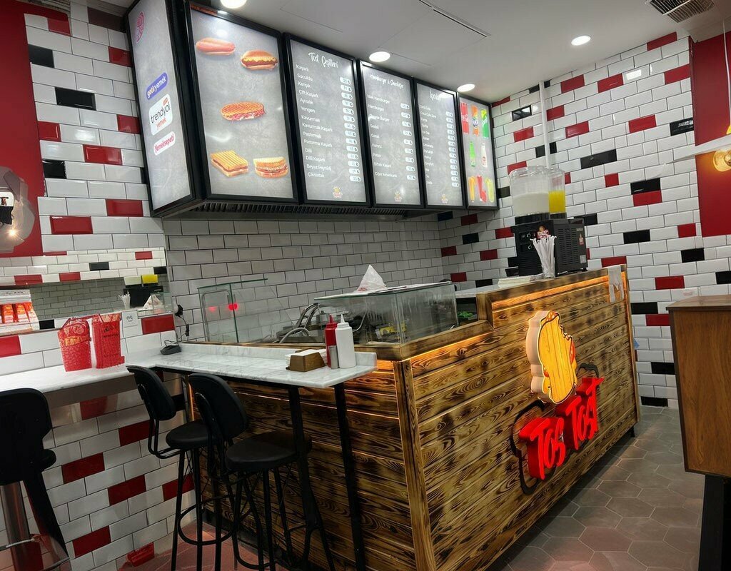Fast food TosTost Büfe, İstanbul, foto