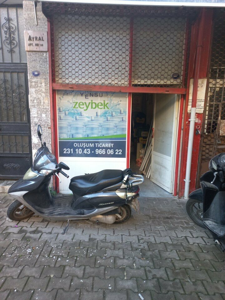Su satışı Oluşum Ticaret, İzmir, foto