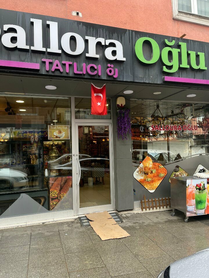 Pasta, şekerleme ve tatlı Sallora Oğlu, İstanbul, foto