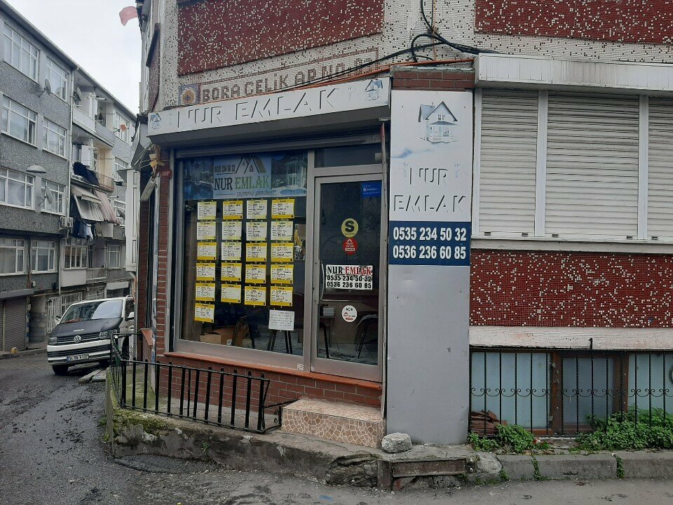 Emlak ofisi Nur Emlak, İstanbul, foto