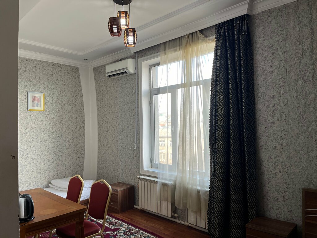 Otel Sedberg, İsteravşan, foto