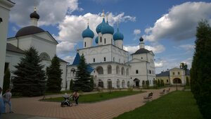 The Church of the Proiecting Veil (Kaluzhskaya ulitsa No:5/3), ortodoks kiliseleri  Serpuhov'dan