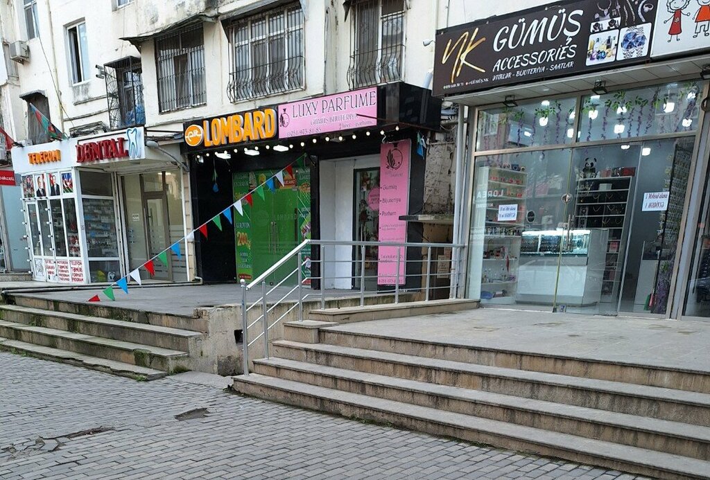 Bijuteriler Gümüş Nk, Bakü, foto