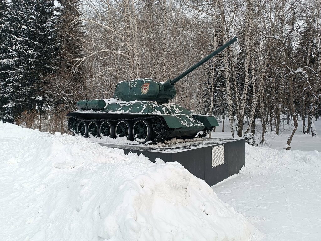 Teknoloji anıtı Танк Т-34, Gorno‑Altaysk, foto