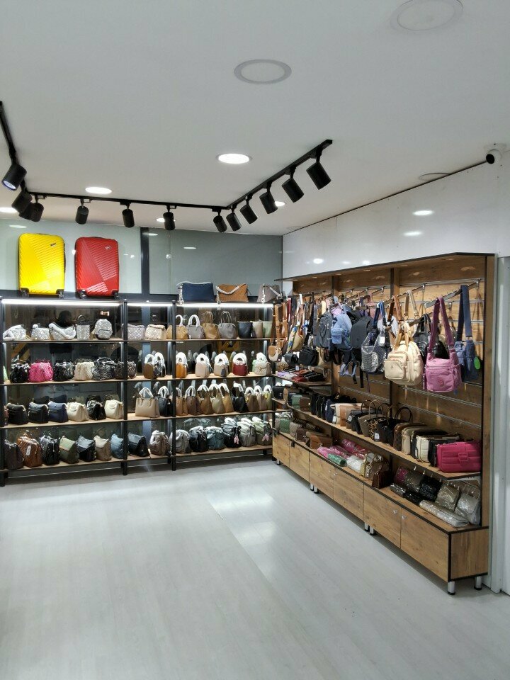 Çanta ve valiz mağazaları Ayyıldız Gümüş, İstanbul, foto