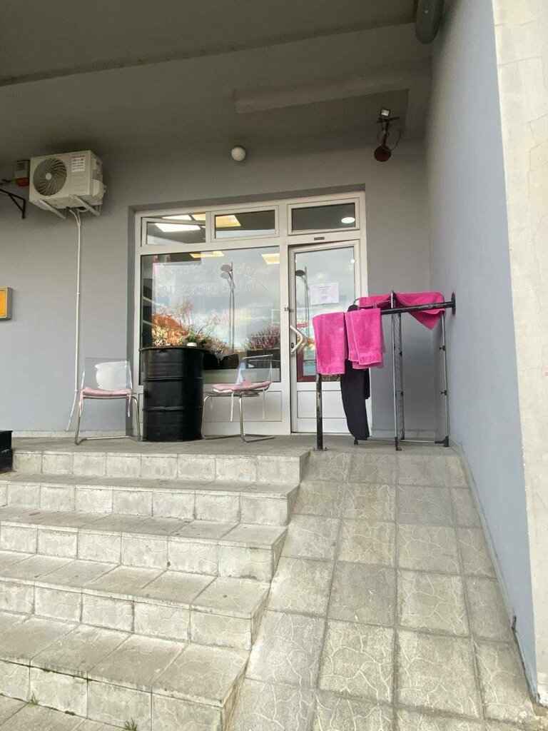 Kuaförler Ženski muški frizerski salon, Novi Sad, foto