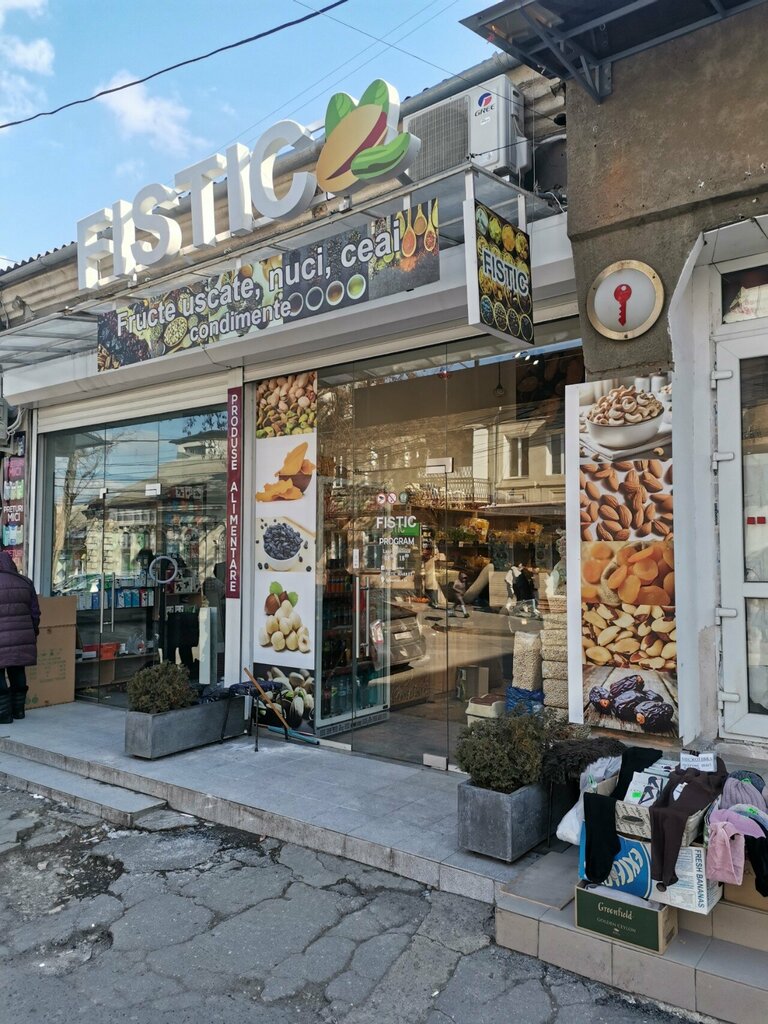 Kuruyemiş, atıştırmalık, kuru meyve Fistic, Kişinev, foto