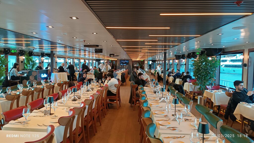 Restoran Sultania Lüks Kruvaziyer - Boğazda Akşam Yemeği, İstanbul, foto