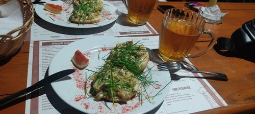 Bar Zeleniy Dvorik, Saki (Sak), foto