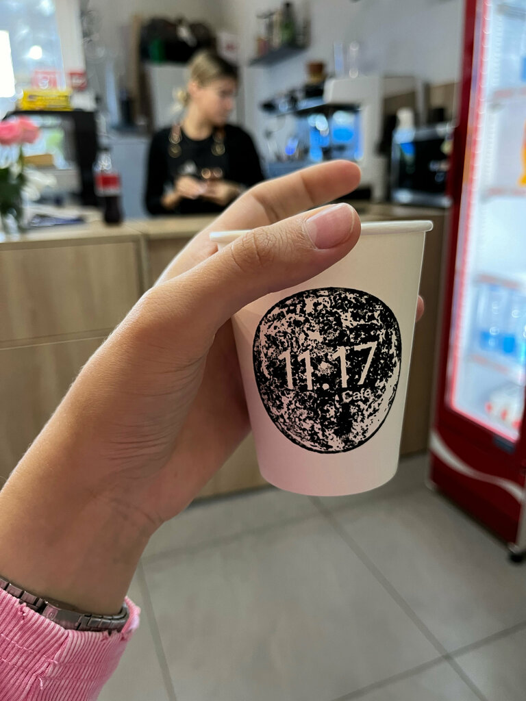 Kahve dükkanları Cafe 11: 17, Minsk, foto