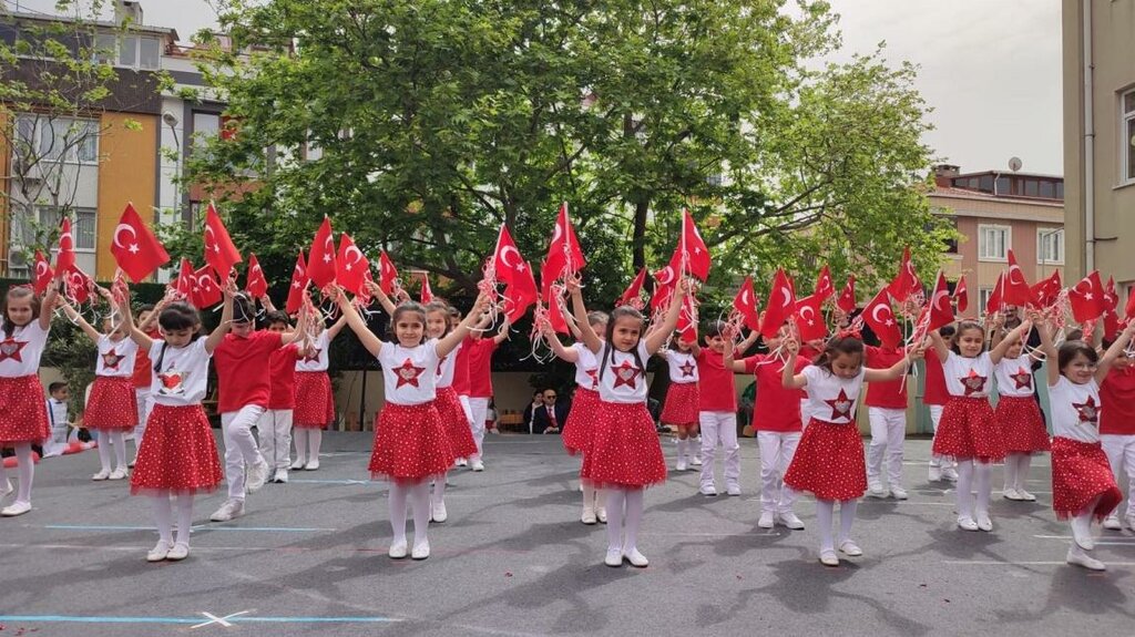 i̇lkokul Mithatpaşa İlkokulu, İstanbul, foto