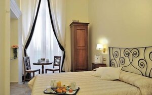 Hotel Le Clarisse al Pantheon (Via Arco della Pace No:19), otel  Roma'dan