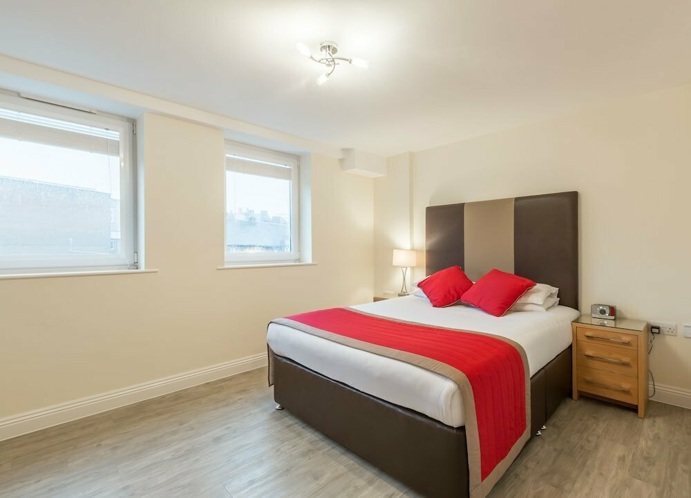 Daireler Central Point Apartments, Basingstoke, foto