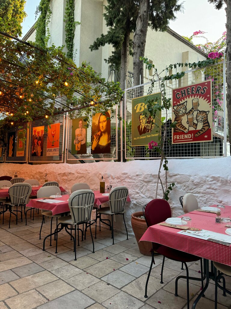 Restoran Tinto Wine And Coffee Bar, Bodrum, foto