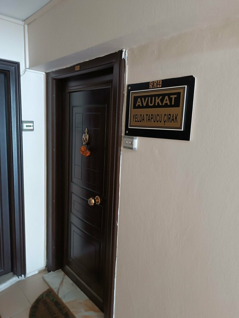 Avukatlar Avukat Yelda Tapucu Çırak, İzmir, foto