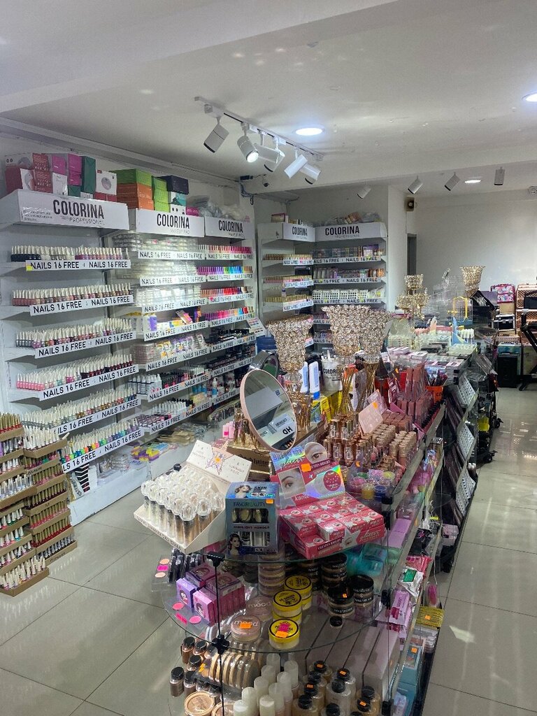 Kozmetik ve parfümeri mağazaları Colorina Professional German Branch, Santa‑Krus, foto