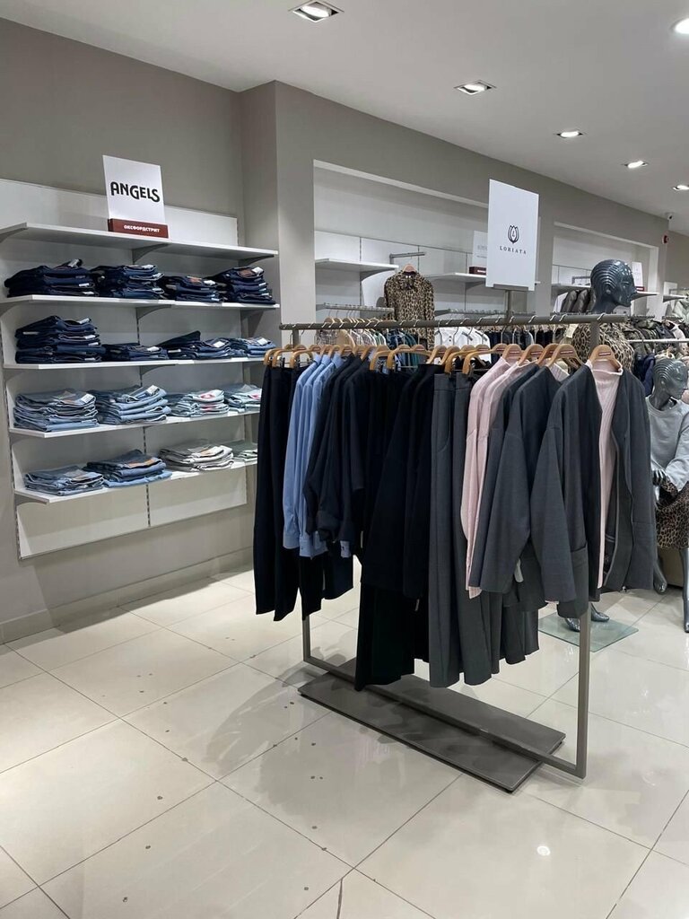 Giyim mağazası OxfordStreet, Saint‑Petersburg, foto