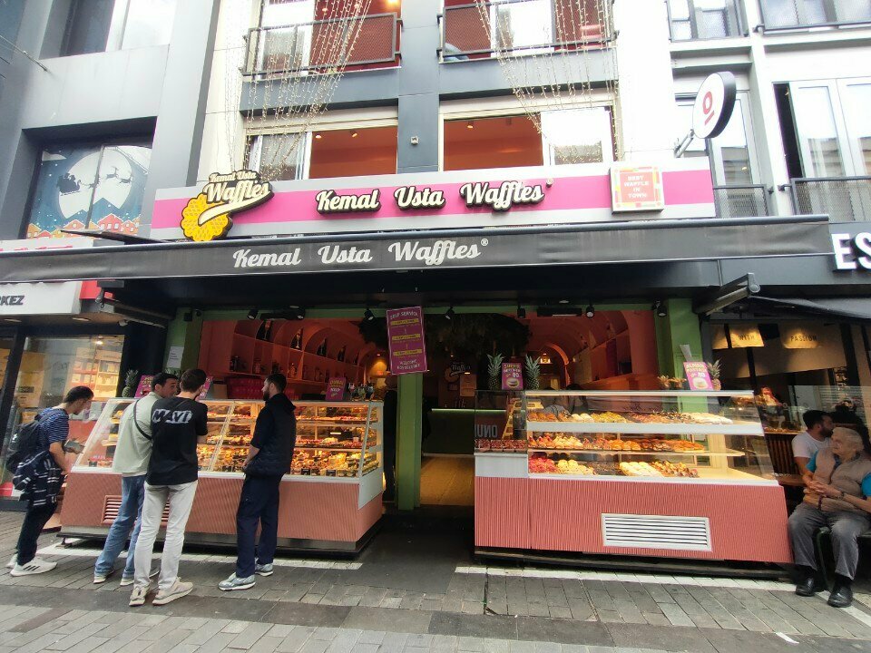 Kafe Kemal Usta Waffles, İstanbul, foto