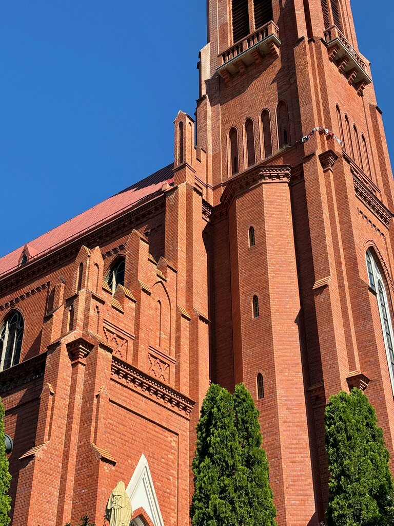 Katolik kiliseleri Kościół pw. Świętej Katarzyny Aleksandryjskiej Męczennicy, Zgierz, foto