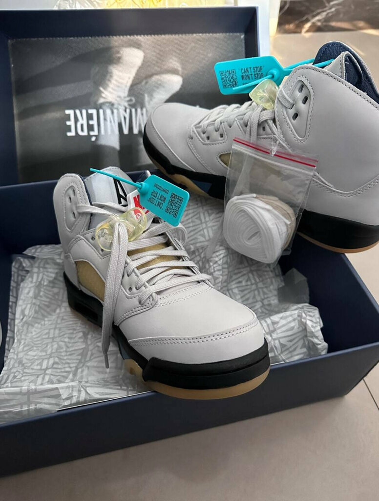 Spor giyim ve ayakkabı MegaPoizon, Krasnoyarski krayı, foto